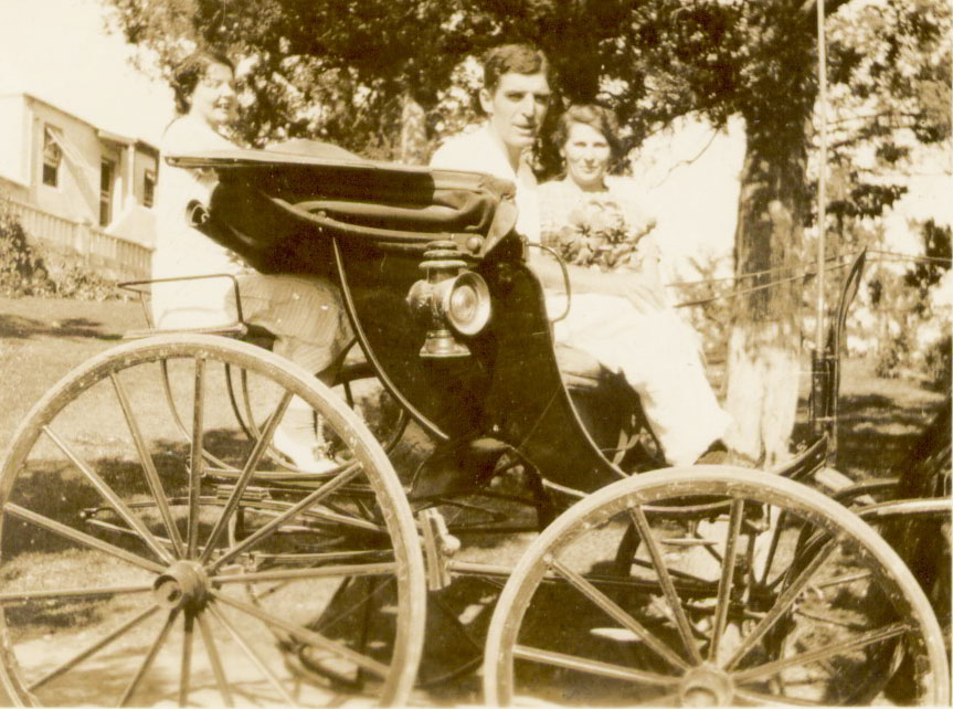 Biography | Edna Watson